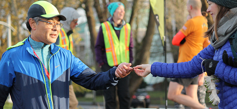 A day in the life of… The finish token volunteer | parkrun CA Blog