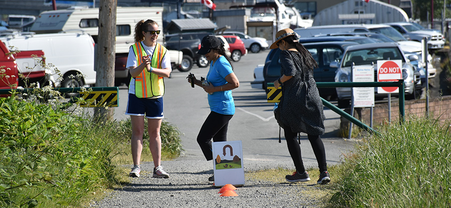 Volunteer Roles: The Marshal | parkrun CA Blog