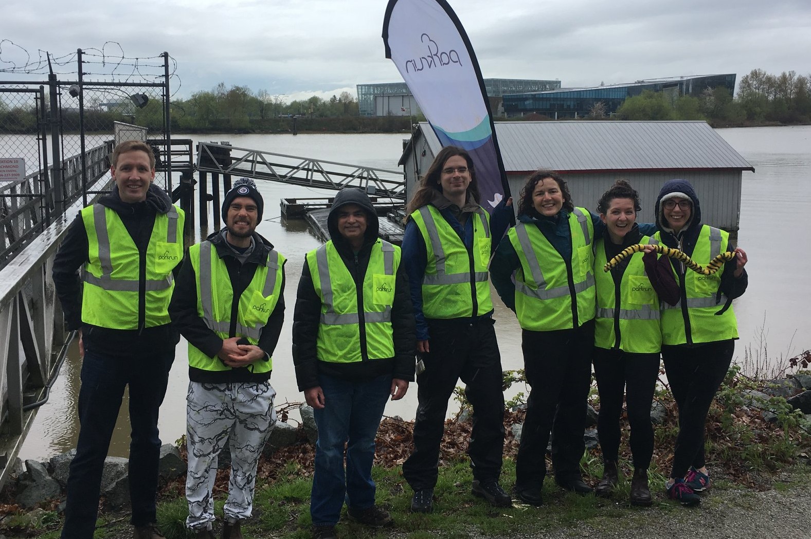 A beginner’s guide to...volunteering | parkrun CA Blog
