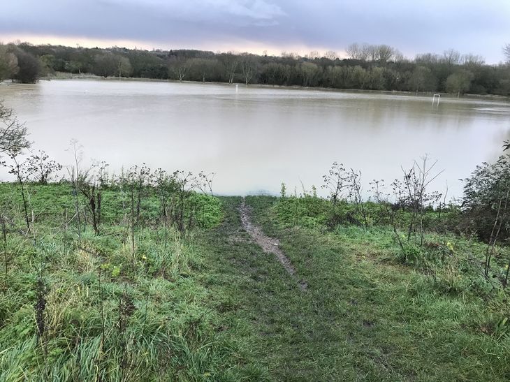 Pictures of the flooded course | Roding Valley parkrun