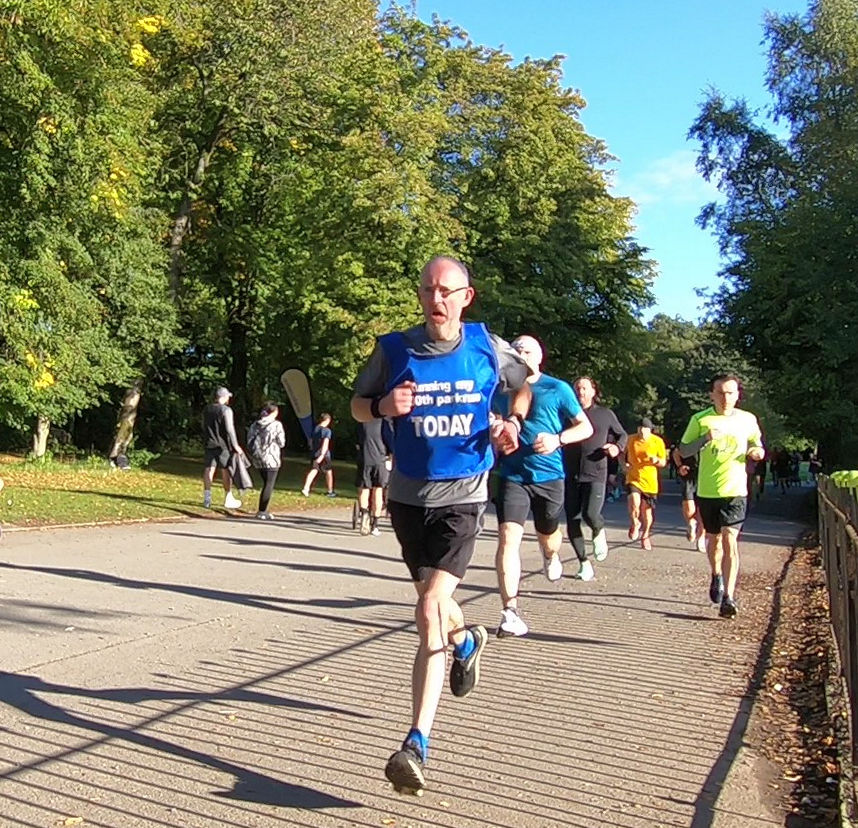 Blue skies over Heaton as parkrun celebrates walkers | Heaton parkrun
