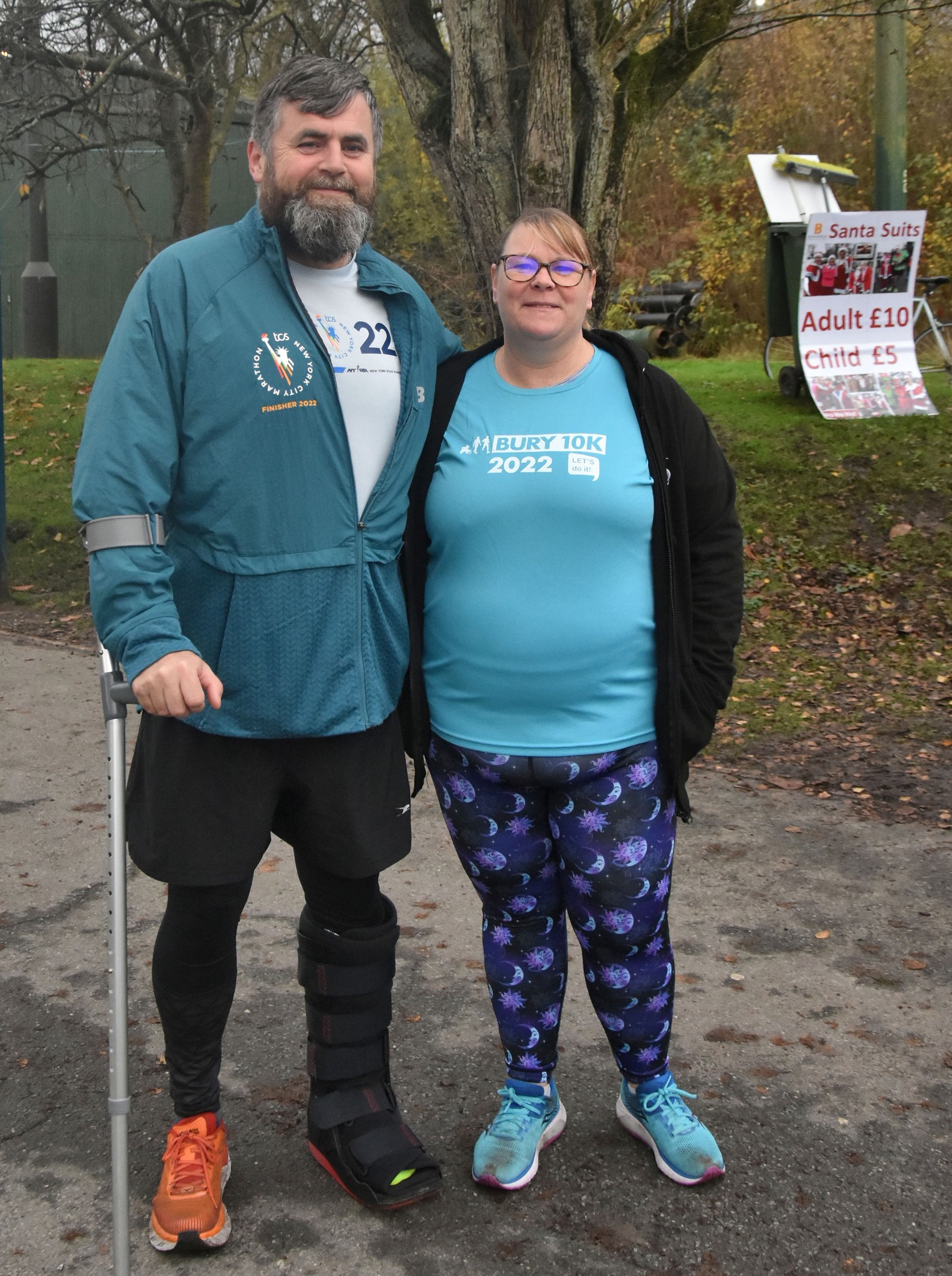Sunny Santa Dash brings bonus for Barnabus | Heaton parkrun