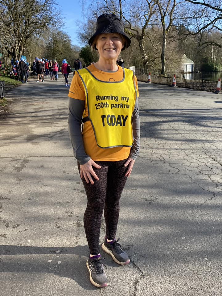 Blue skies and bucket hats on for Peter | Heaton parkrun
