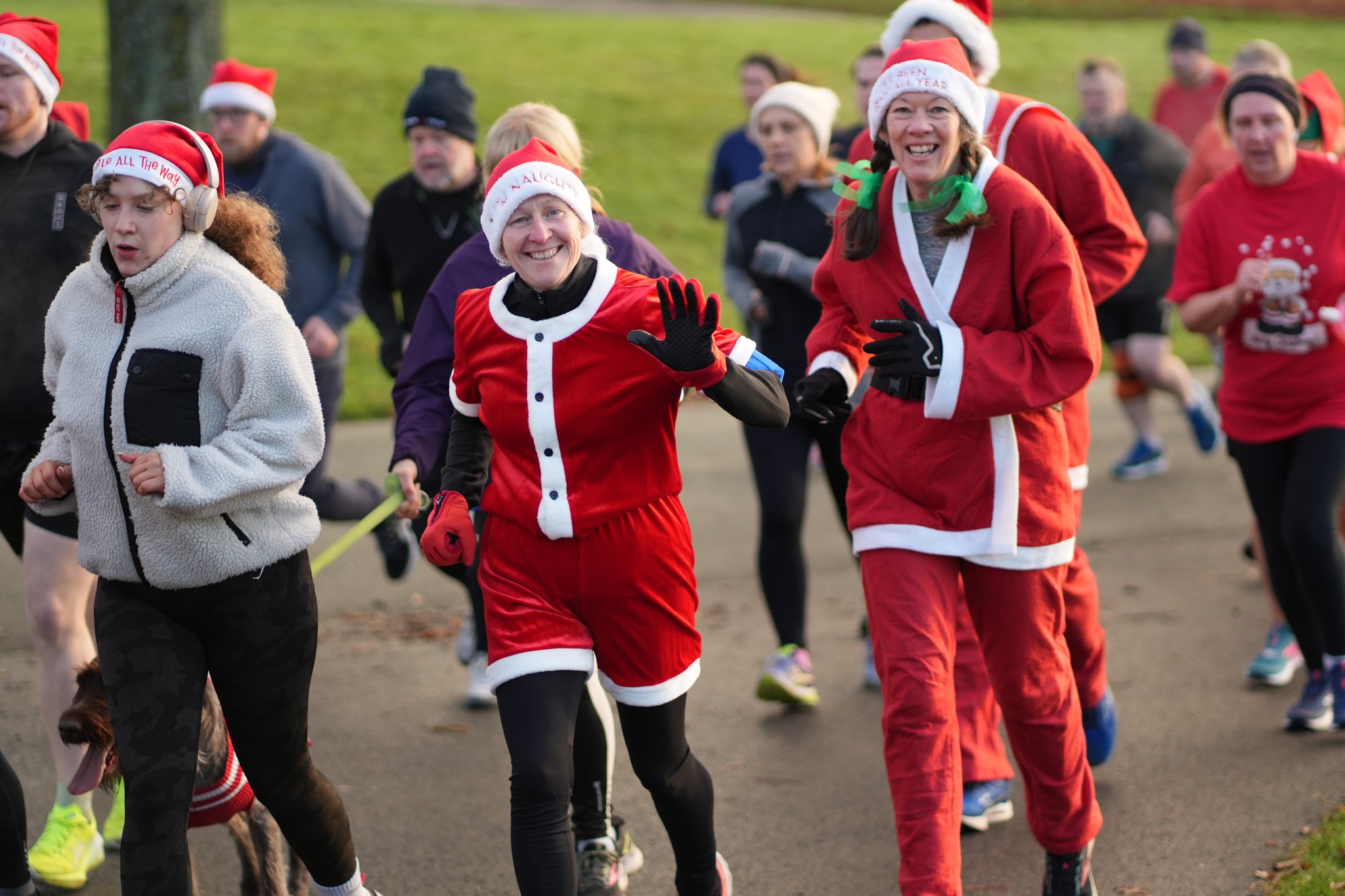 Santa Dash breaks all records | Heaton parkrun