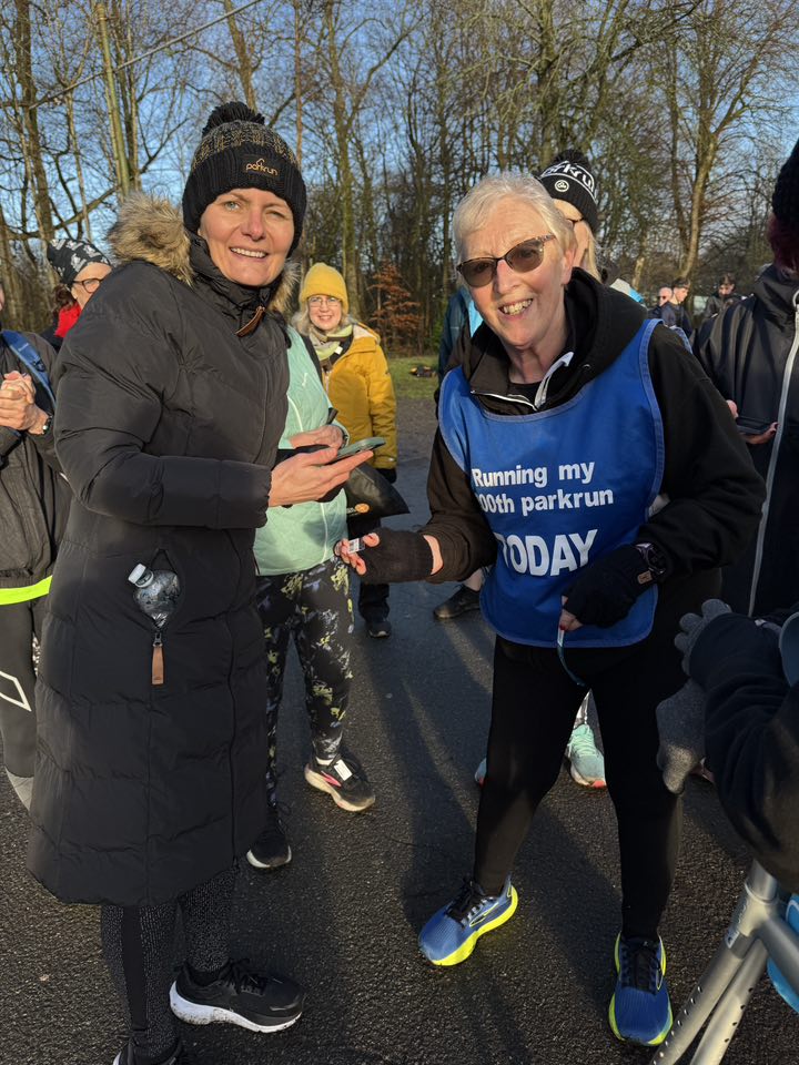 Sandra powers on | Heaton parkrun