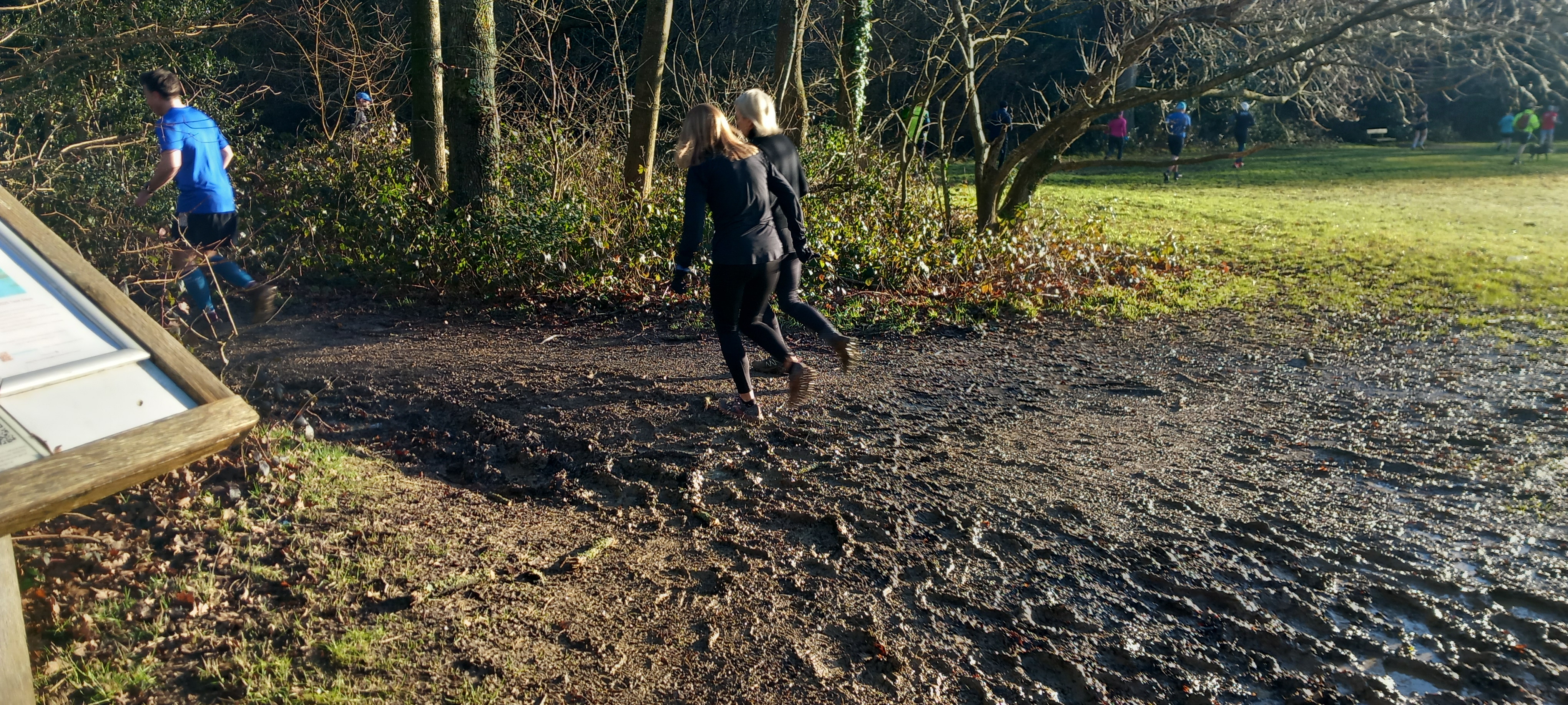 Mud, sloppy mud + sliding mud+ Nice photos – 25th Jan | East Grinstead ...