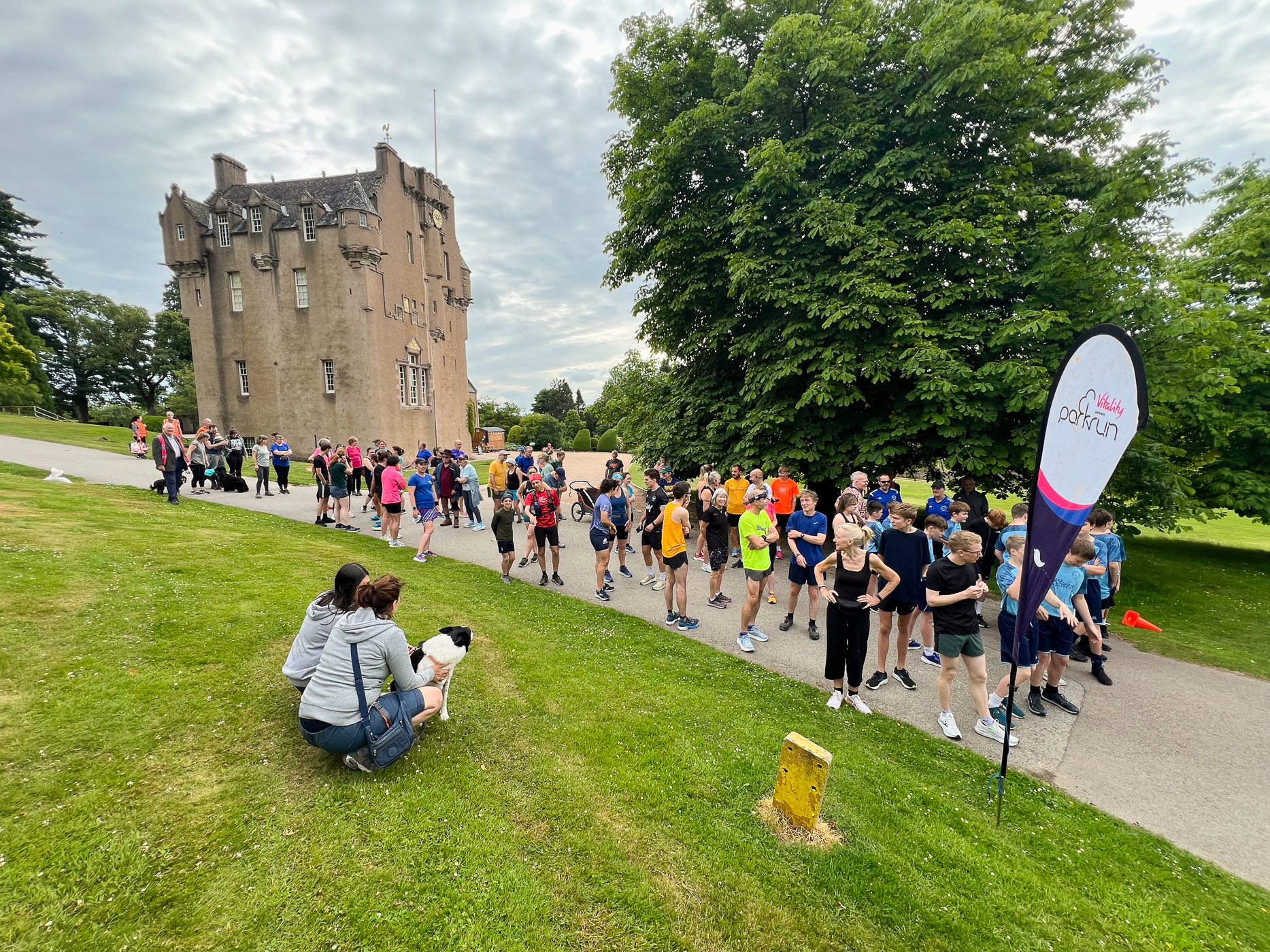 (215) Teamwork makes the dream work | Crathes Castle parkrun