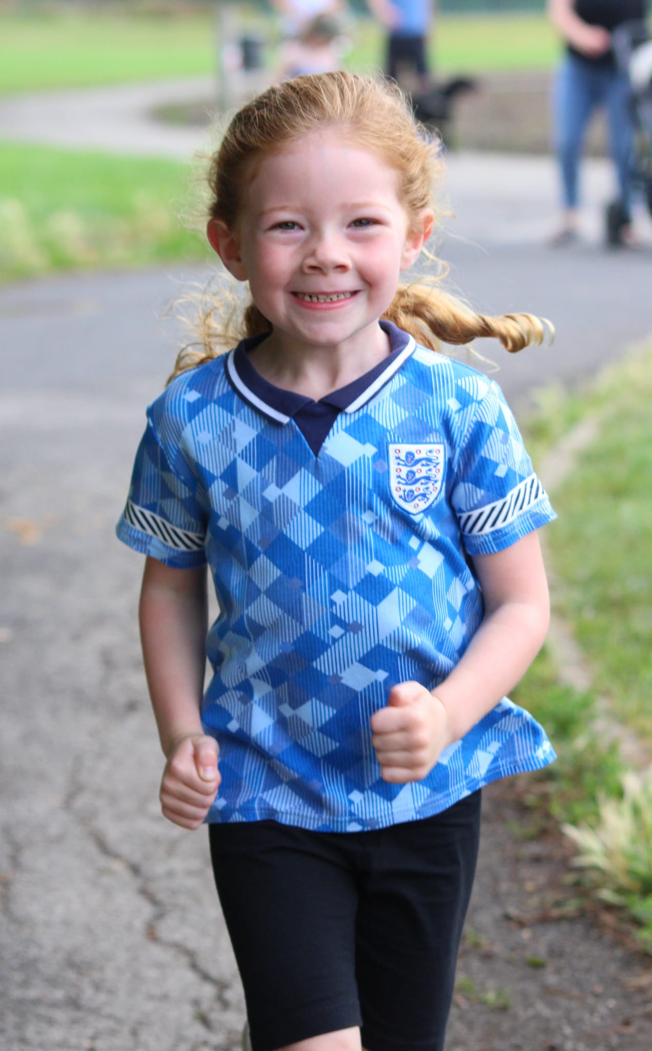 Turning blue – Chloe Lamb | Alderman Kneeshaw junior parkrun