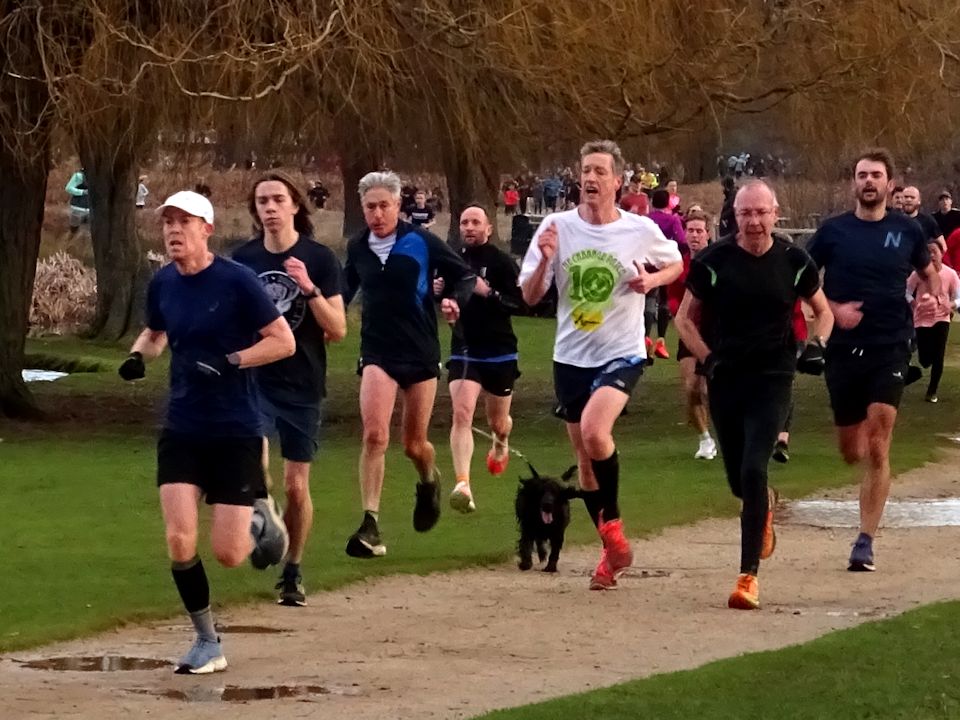 Event Report No 965 – New Year’s Day 2024 | Bushy parkrun