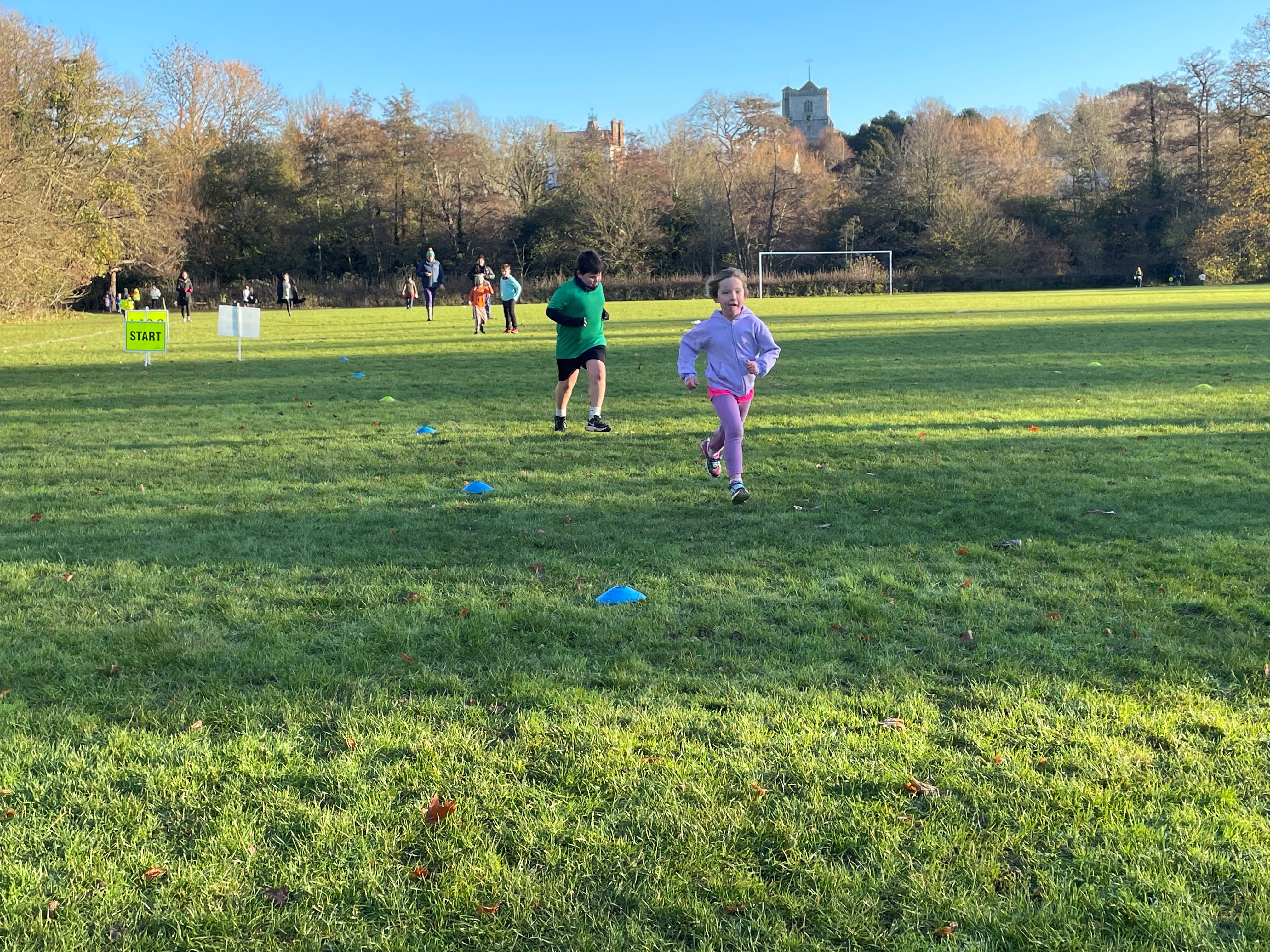 Week 238: Nearly December…and feeling chilly! | Leatherhead junior parkrun