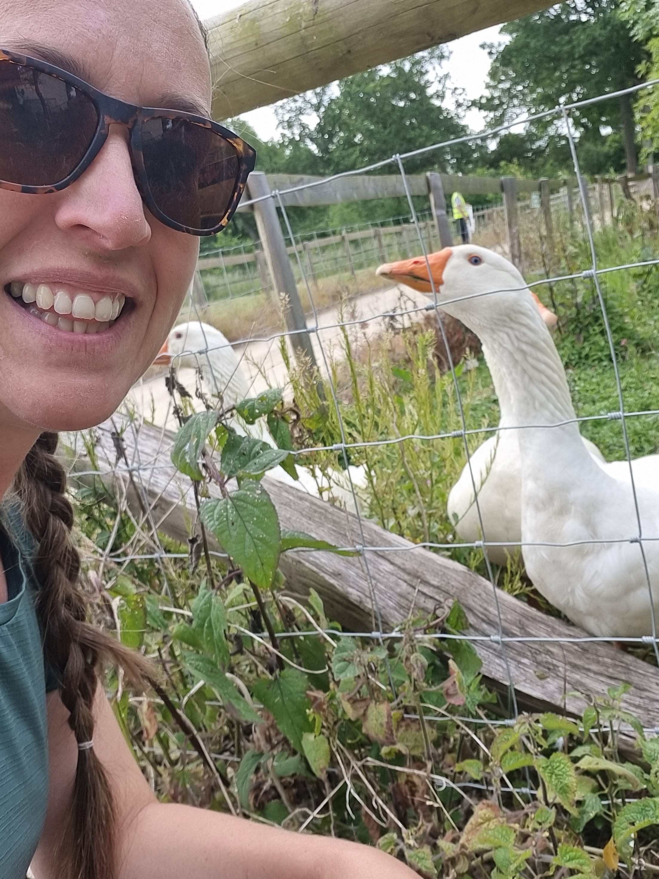 Rebecca Musselwhite's Instagram, Twitter & Facebook on IDCrawl