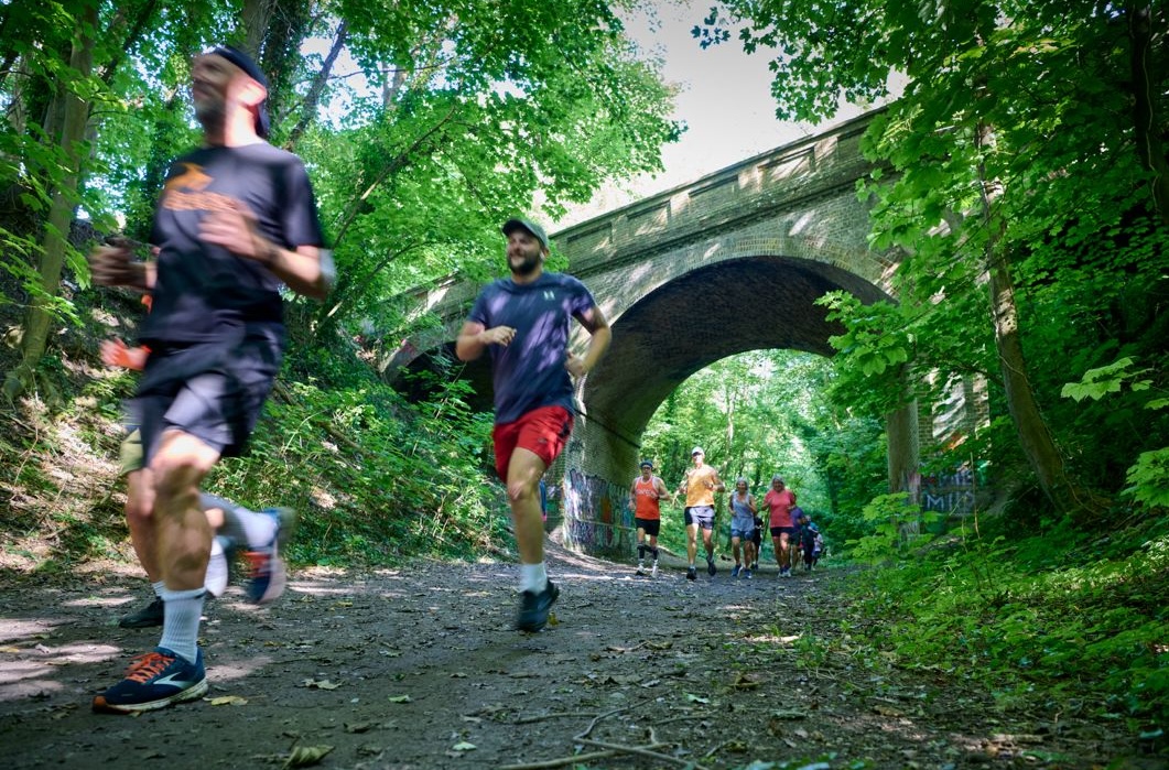 258 Runners Enjoy Perfect Conditions at Sun-Drenched Malling Rec ...