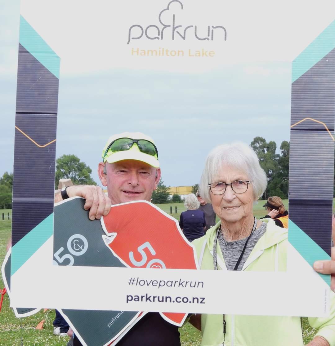 Celebrating the 250 club | Hamilton Lake parkrun