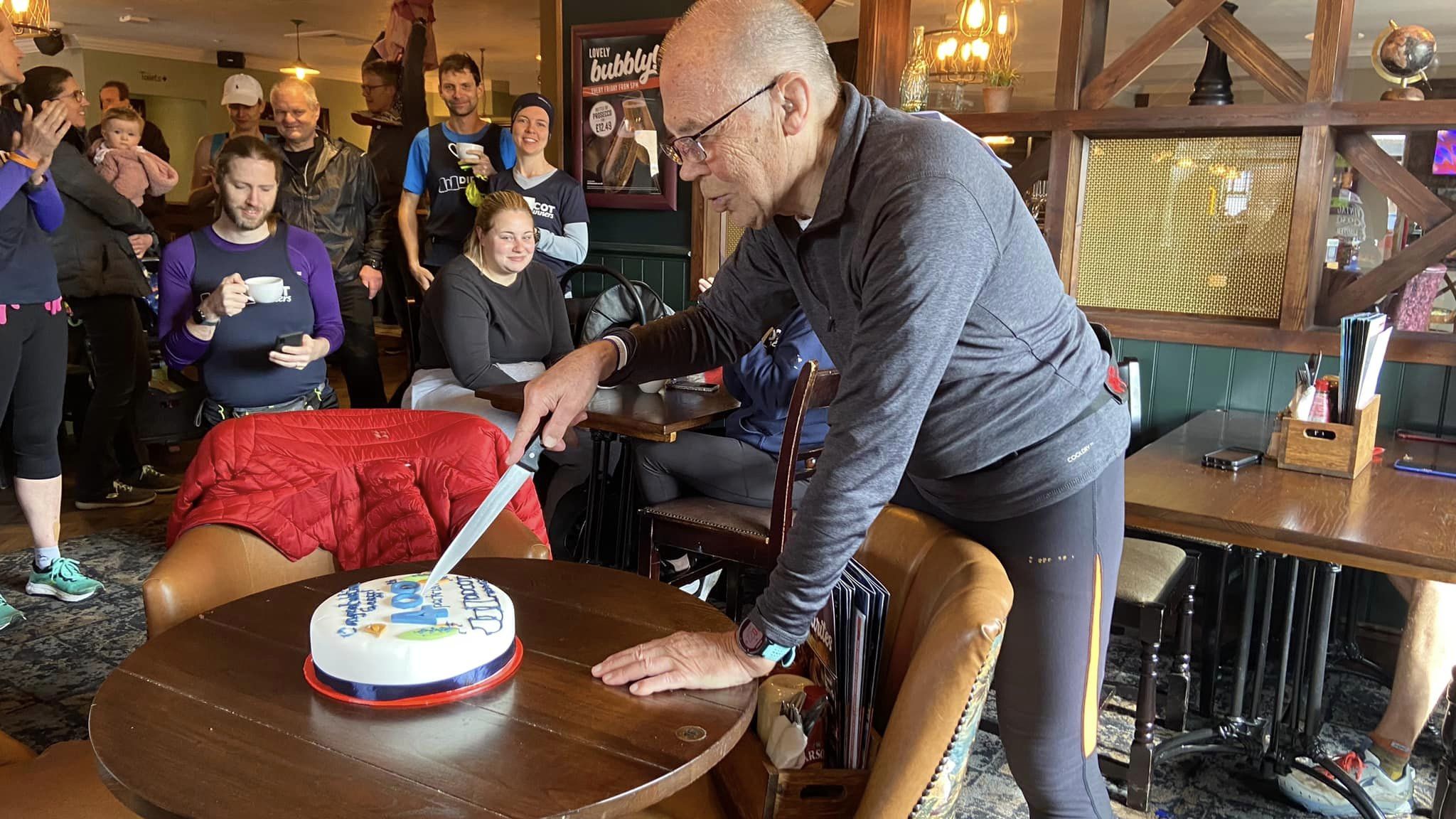 Celebrating Geoff’s 400th parkrun | Didcot parkrun